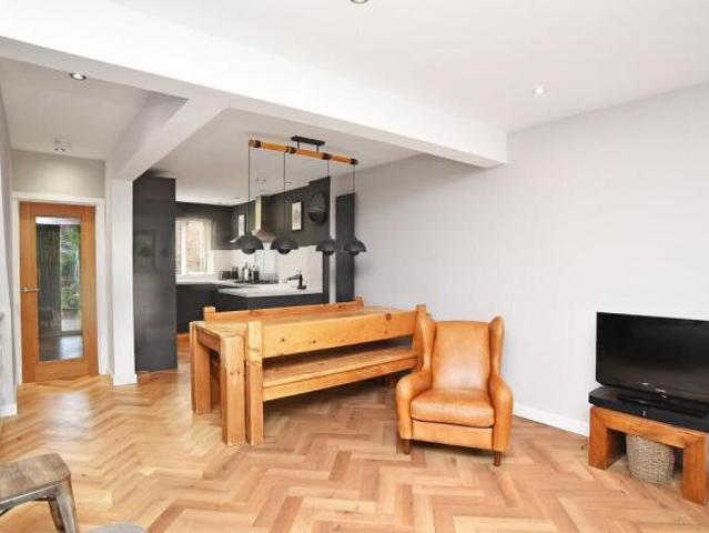 3 bedroom terraced house for sale in Cornwall Road, Harrogate, HG1