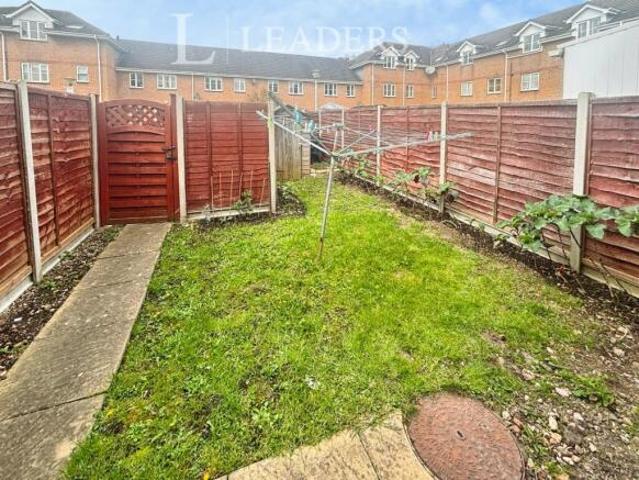 3 bedroom terraced house for sale in Cornwall Road, Portsmouth, Hampshire, PO1