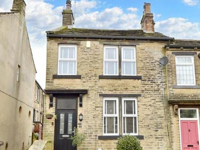 3 Bedroom Terraced House For Sale In Calverley, Pudsey