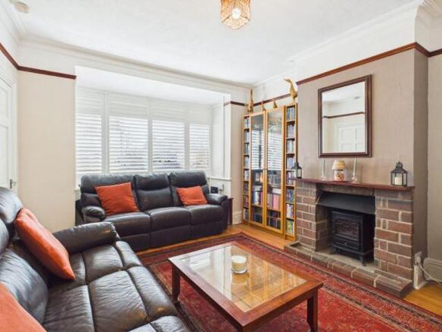 3 bedroom terraced house for sale in Canterbury Road, Pembury, TN2