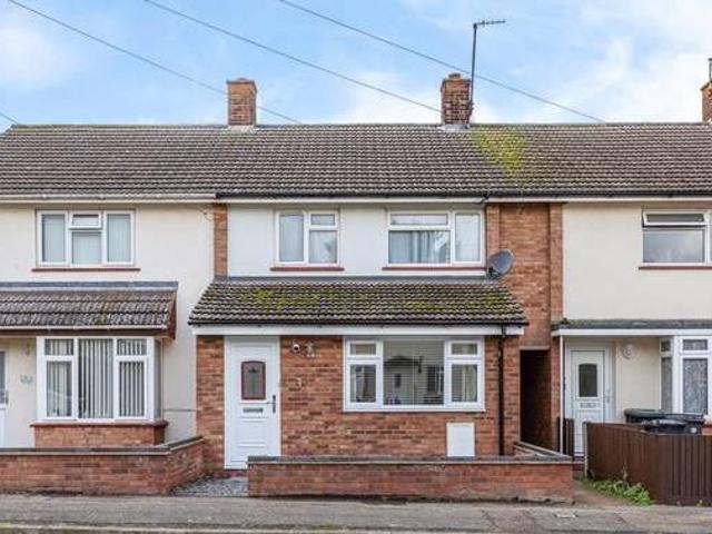 3 bedroom terraced house for sale in Carters Way Church End Arlesey Beds SG15 6UG SG15