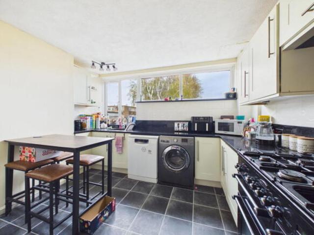 3 bedroom terraced house for sale in Castle Road, Worthing, BN13 1DQ, BN13