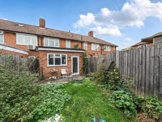3 bedroom terraced house for sale in Castlecombe Road, London, SE9