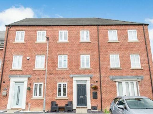 3 Bedroom Terraced House For Sale In Castleford, West Yorkshire