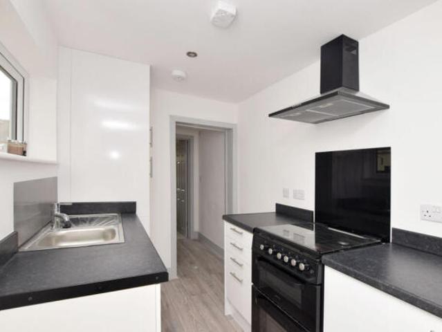 3 bedroom terraced house for sale in Cecil Street, Watford, WD24