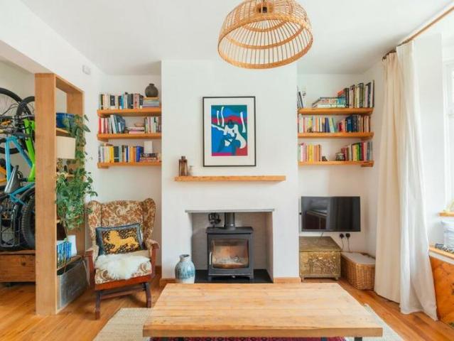 3 bedroom terraced house for sale in Church Street, Easton, BS5