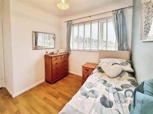 3 bedroom terraced house for sale in Chapman Avenue, Maidstone, Kent, ME15