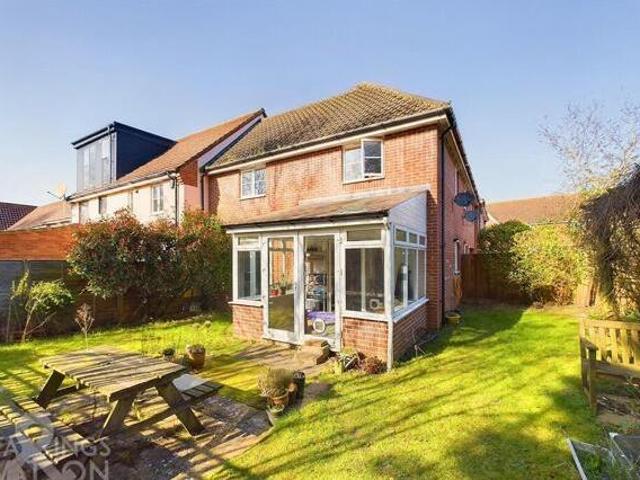 3 Bedroom Terraced House For Sale In Chapel Break