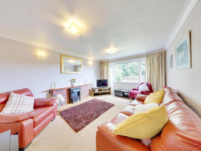 3 bedroom terraced house for sale in Charing Close, Orpington, BR6