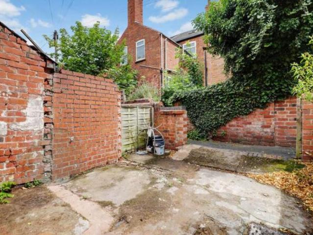 3 bedroom terraced house for sale in Charlesworth Avenue, Nottingham, NG7