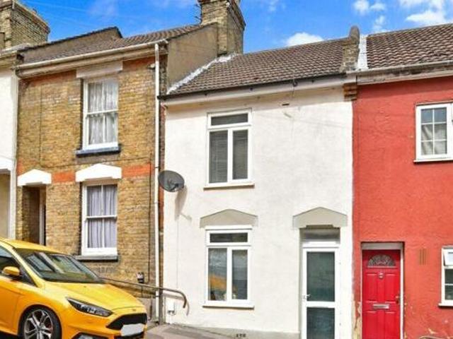 3 Bedroom Terraced House For Sale In Chatham