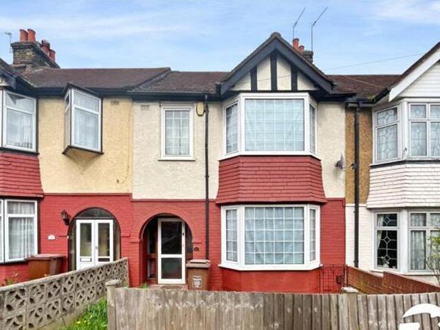 3 Bedroom Terraced House For Sale In Chatham, Kent