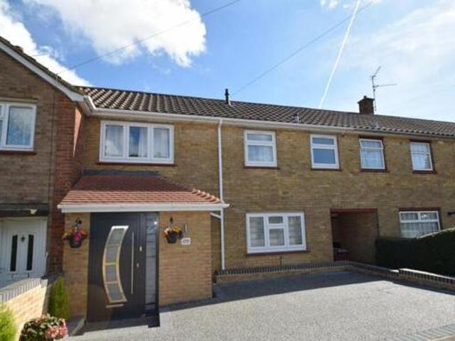 3 Bedroom Terraced House For Sale In Chatham, Kent