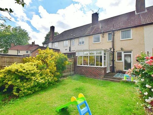 3 bedroom terraced house for sale in Chaucer Drive, Lincoln, LN2