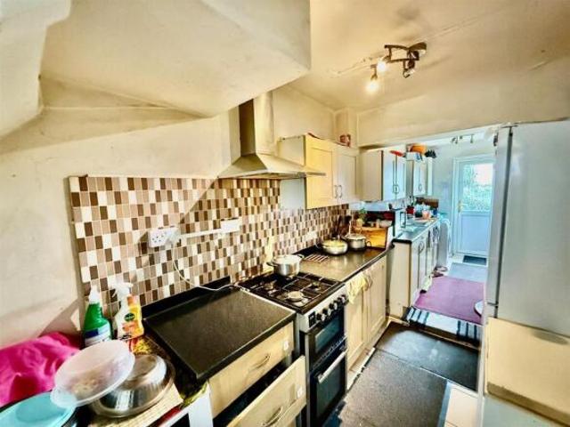 3 bedroom terraced house for sale in Cheddar Waye, Hayes, UB4