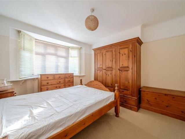 3 bedroom terraced house for sale in Chelford Road, Bromley, BR1