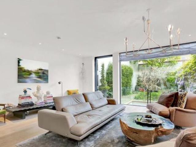 3 Bedroom Terraced House For Sale In Chelsea, London