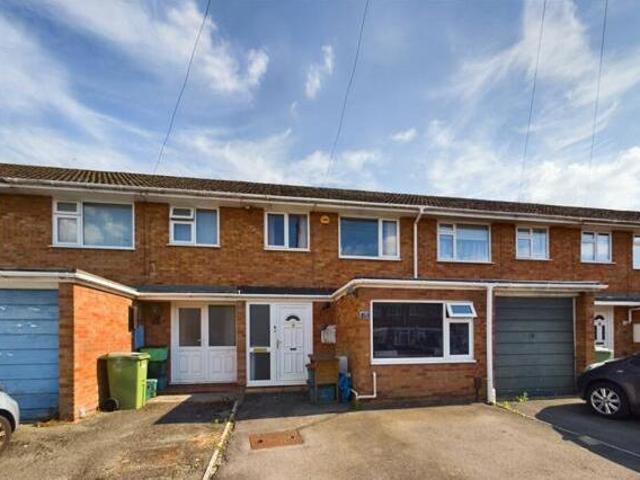 3 Bedroom Terraced House For Sale In Cheltenham, Gloucestershire