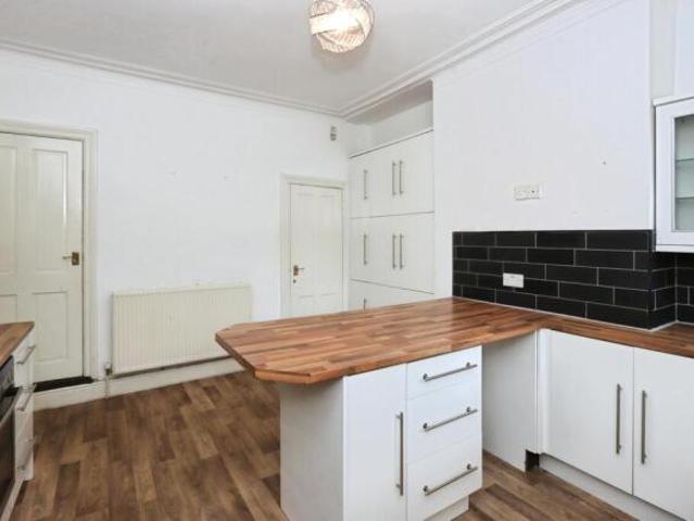 3 bedroom terraced house for sale in Chesterfield Road, Sheffield, S8