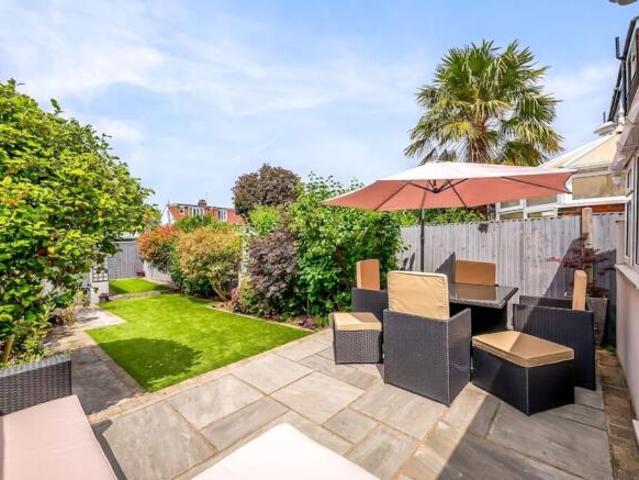 3 bedroom terraced house for sale in Cherry Tree Walk, Beckenham, BR3