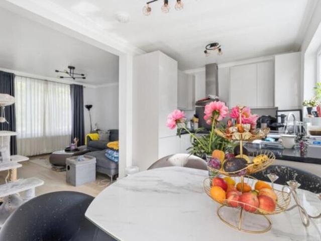 3 bedroom terraced house for sale in Chilwell Gardens, South Oxhey, Watford, WD19