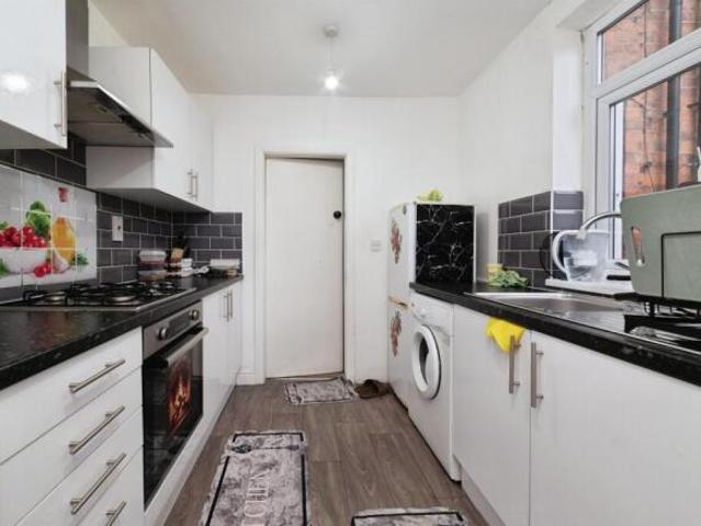 3 bedroom terraced house for sale in Clumber Street, Hull, HU5