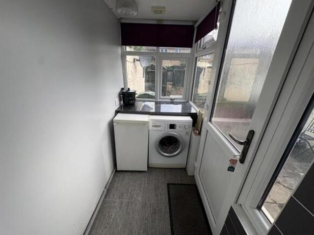 3 bedroom terraced house for sale in Cleckheaton Road, Oakenshaw, Bradford, BD12