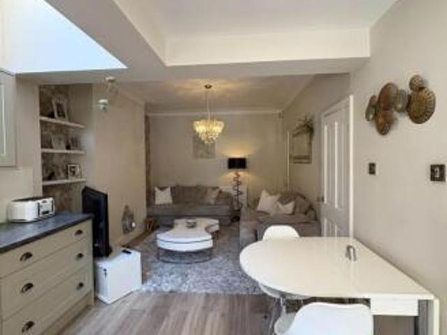 3 bedroom terraced house for sale in Cleveleys Avenue, Chorlton, M21