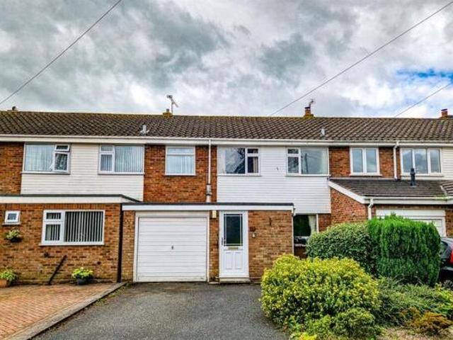 3 Bedroom Terraced House For Sale In Clifton on teme