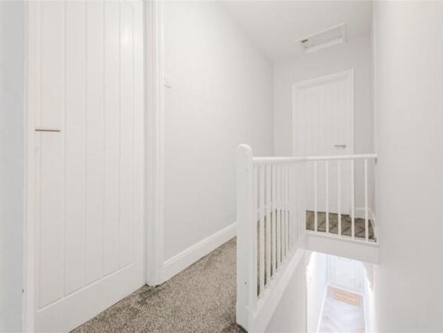 3 bedroom terraced house for sale in Clifton Street, Kingshill, SN1
