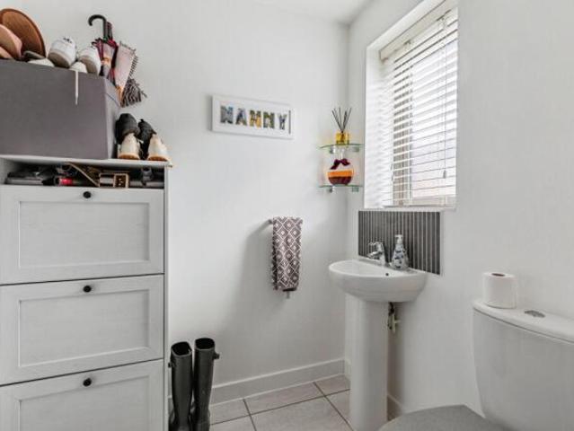 3 bedroom terraced house for sale in Clover Street, Northampton, NN5