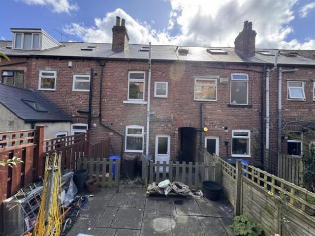 3 bedroom terraced house for sale in Cruise Road, Sheffield, S11