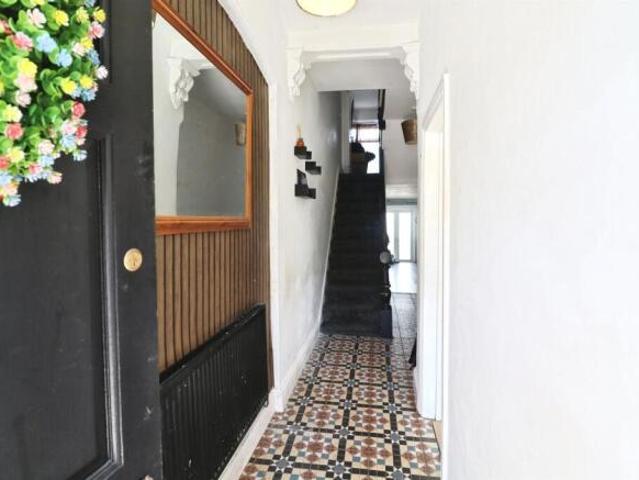 3 bedroom terraced house for sale in Craddock Street, Cardiff, CF11