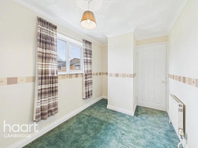3 bedroom terraced house for sale in Craister Court, Cambridge, CB4