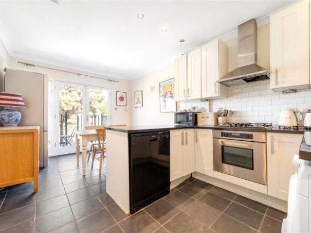 3 bedroom terraced house for sale in Crebor Street, East Dulwich, London, SE22