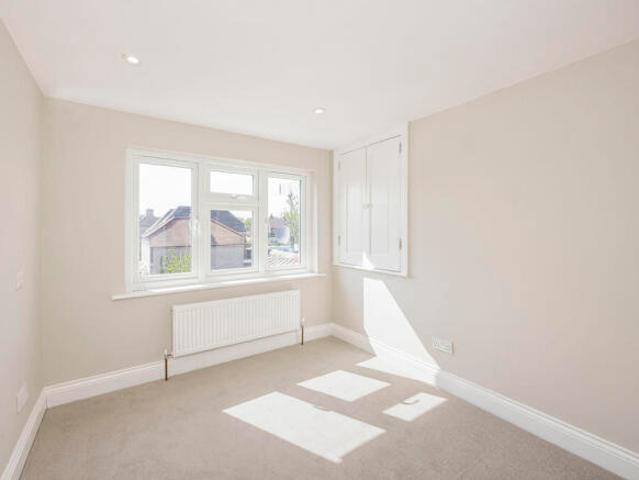 3 bedroom terraced house for sale in Cross Road, Dartford, DA2