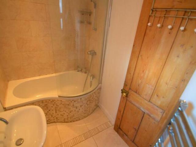 3 bedroom terraced house for sale in Cyril Street, Northampton, NN1