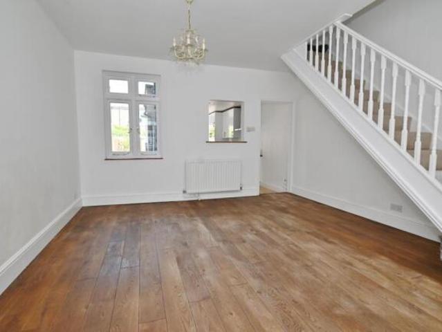 3 bedroom terraced house for sale in Andover Road, Twickenham, TW2