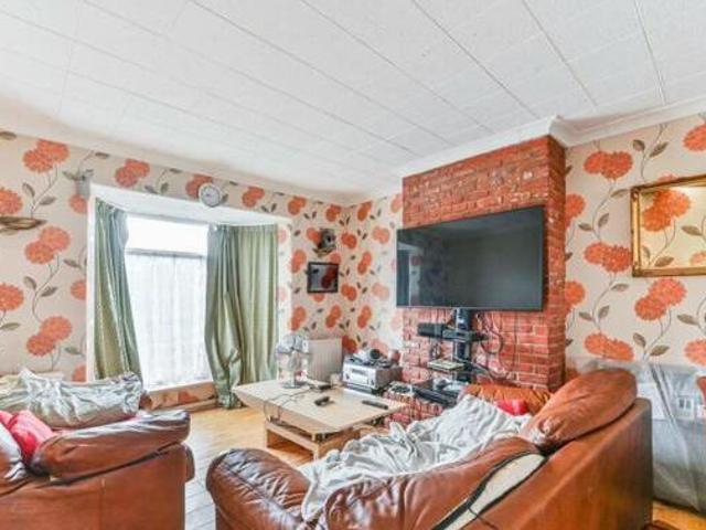 3 Bedroom Terraced House For Sale In Anerley, London