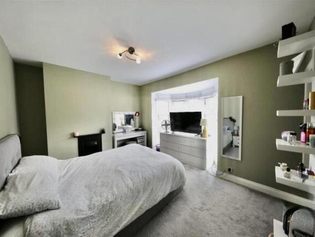 3 bedroom terraced house for sale in Anlaby Park Road South, Hull, HU4