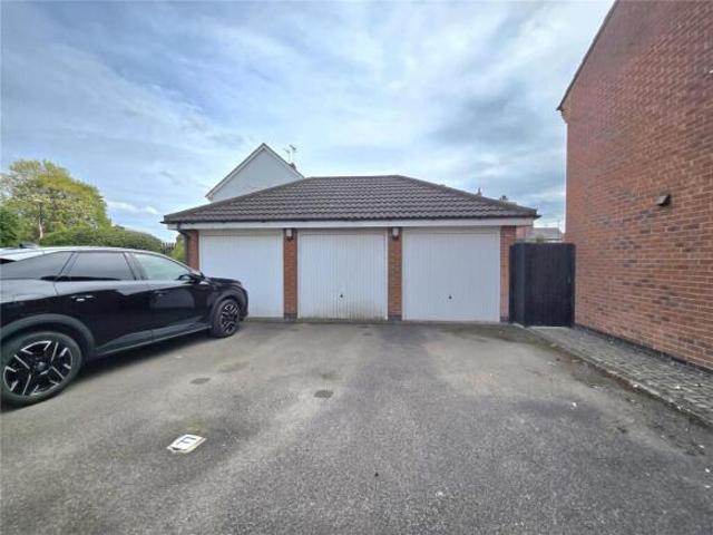 3 bedroom terraced house for sale in Ansell Drive, Longford, Coventry, CV6