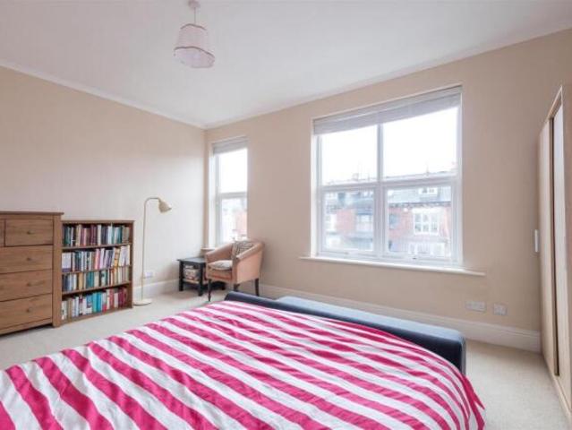 3 bedroom terraced house for sale in Abbeydale Road, Abbeydale, S7