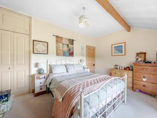 3 bedroom terraced house for sale in Aberford Road, Bramham, Wetherby, LS23