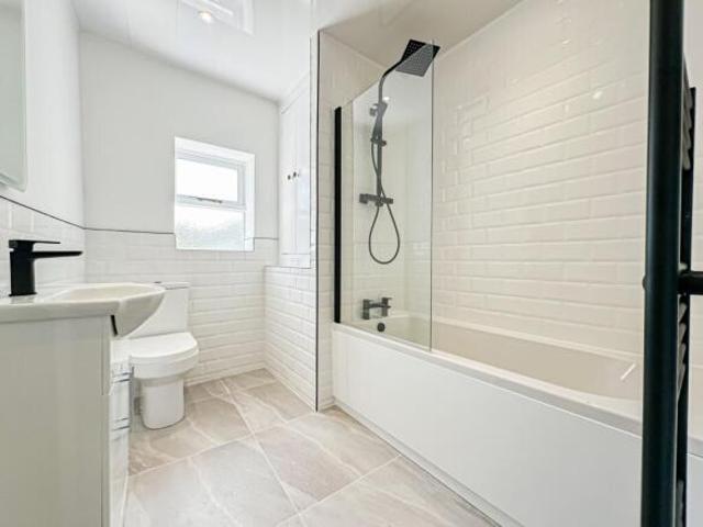 3 bedroom terraced house for sale in Aigburth Vale, Liverpool, L17