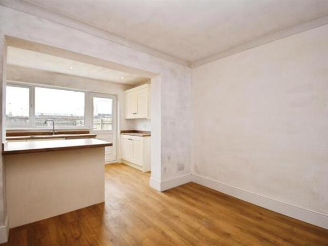 3 bedroom terraced house for sale in Airmyn Avenue, Hull, HU3