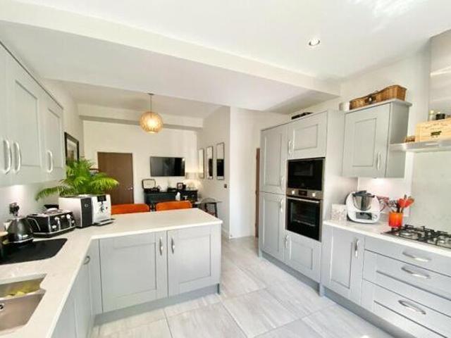 3 Bedroom Terraced House For Sale In Altrincham, Greater Manchester