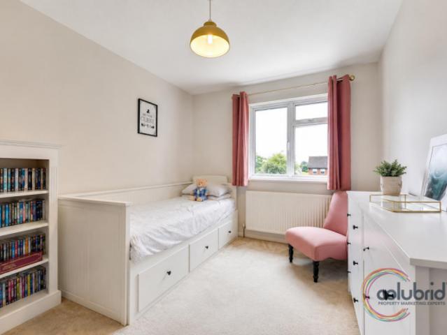 3 bedroom terraced house for sale in Aldridge Close, Chelmer Village, Chelmsford, CM2