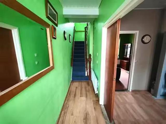 3 Bedroom Terraced House For Sale In Alexandra Park Avenue, Be.