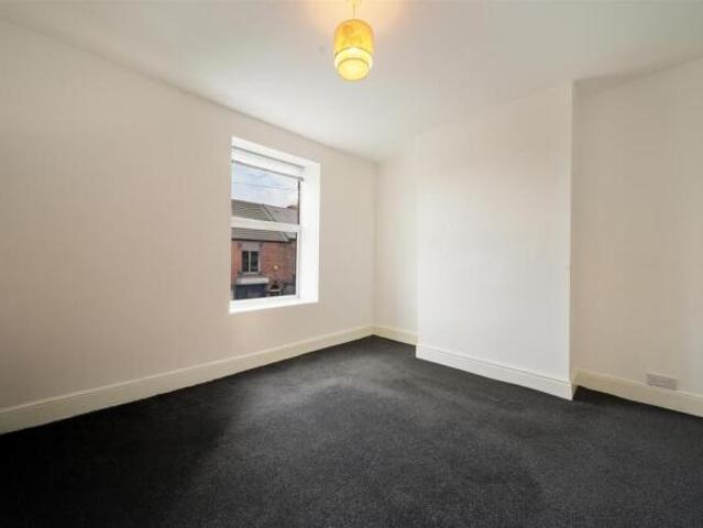 3 bedroom terraced house for sale in Alexandra Road, Heeley, Sheffield, S2 3EG, S2