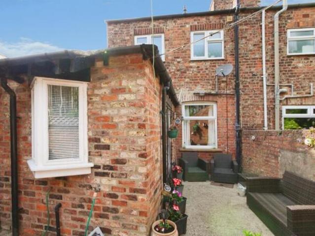 3 bedroom terraced house for sale in Allan Street, York, YO30